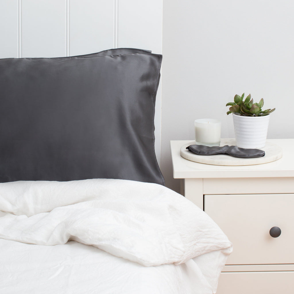 What's on my bedside table: Danielle Knight – The Goodnight Co.